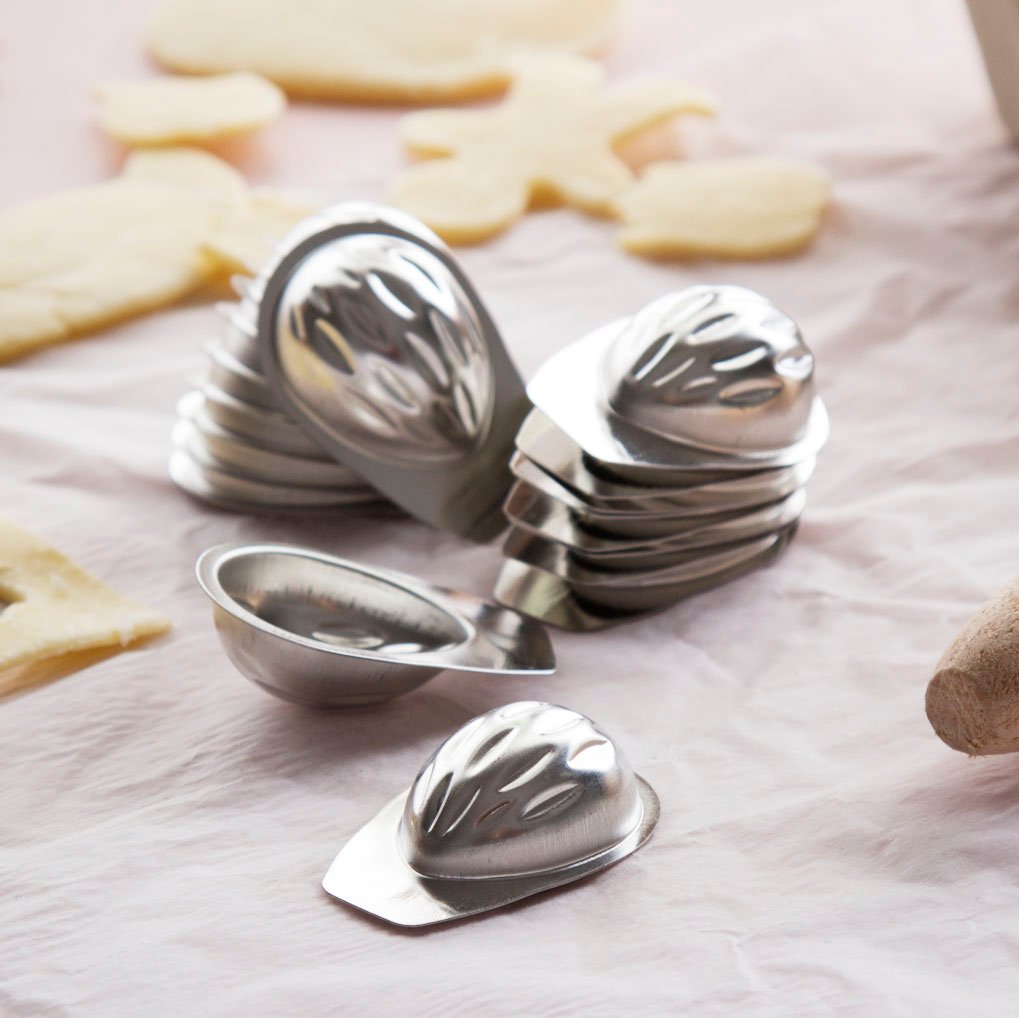 Formičky na orechy kovové ORIEŠKY MALÉ 20 ks. | Finesio.sk