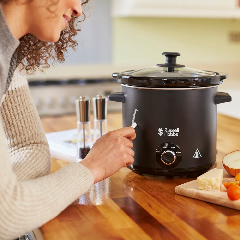 RUSSELL HOBBS Chalkboard Slow Cooker 200 W - pomalý hrniec / elektrický ...